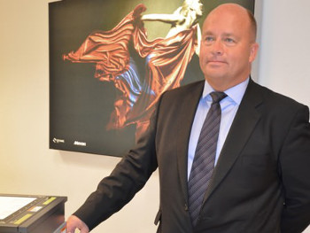 New Face At Hybrid - DPNLive